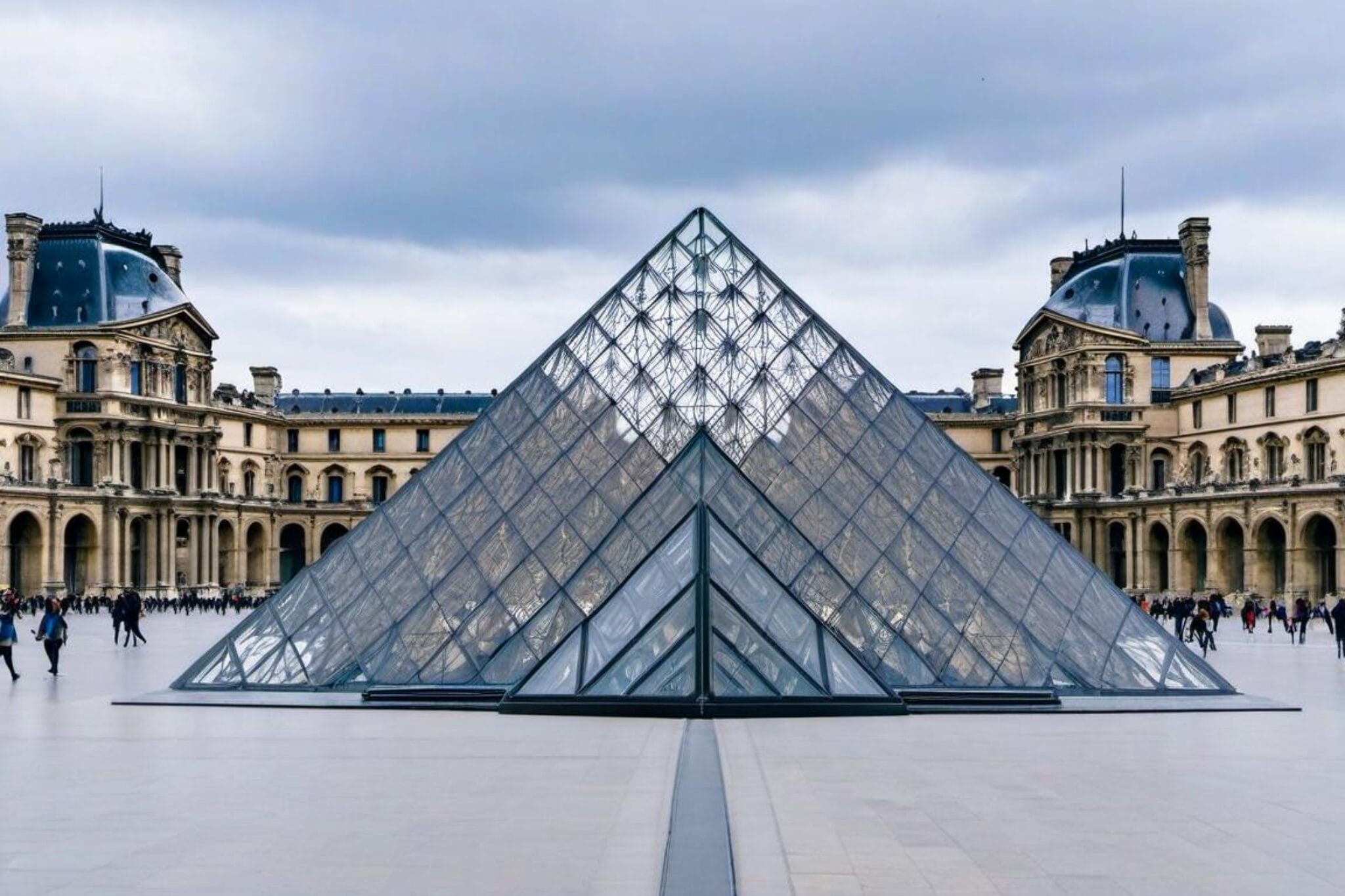 What to see at the louvre museum